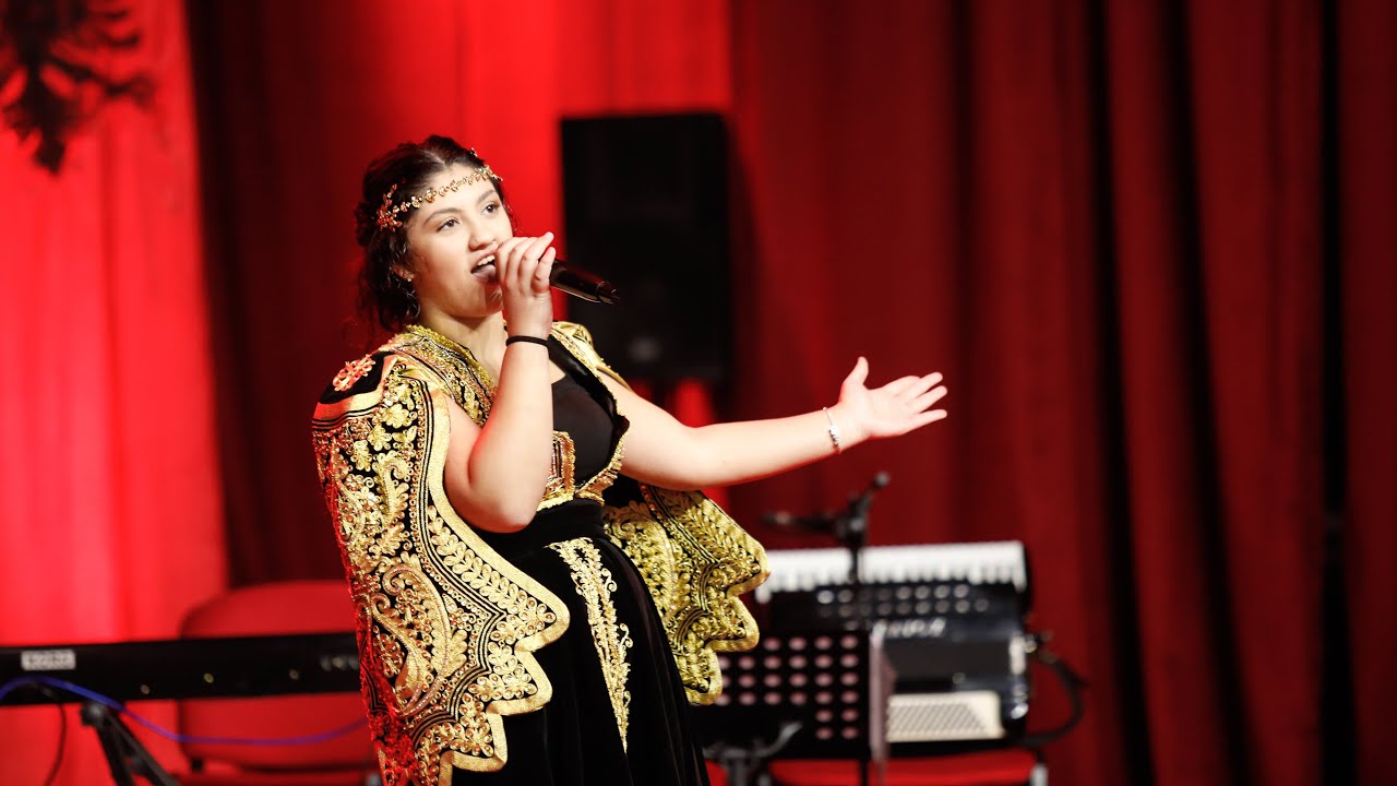 Erjola Deliu - Rrjedh në këngë e ligjërime - YouTube