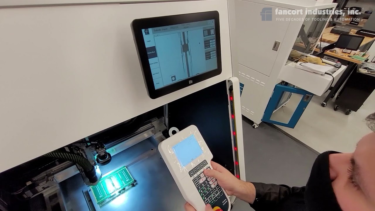 FR-1000 Stand-Alone PCB Router (2022 Product Demo) - YouTube