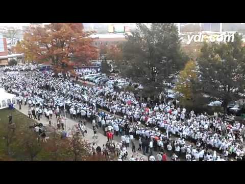 Penn State buses carrying PSU football team arrive at Beaver Stadium ...