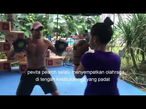 OLAHRAGA ala PEVITA PEARCH : Untuk menurunkan berat badan (hidup sehat artis)