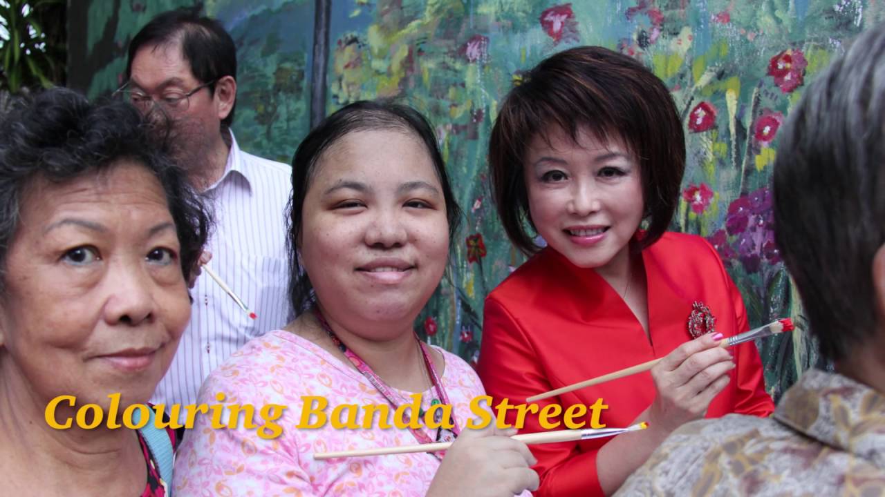 Making a difference in Banda Street - YouTube