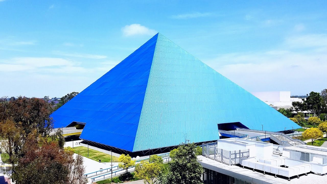 CSULB Walter Pyramid 4 stairway sets - 384 up-steps - YouTube