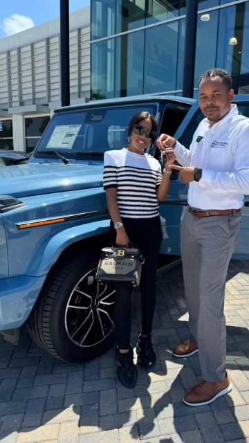 Vanessa Bling aka gaza slim buy brand new gwagon - YouTube