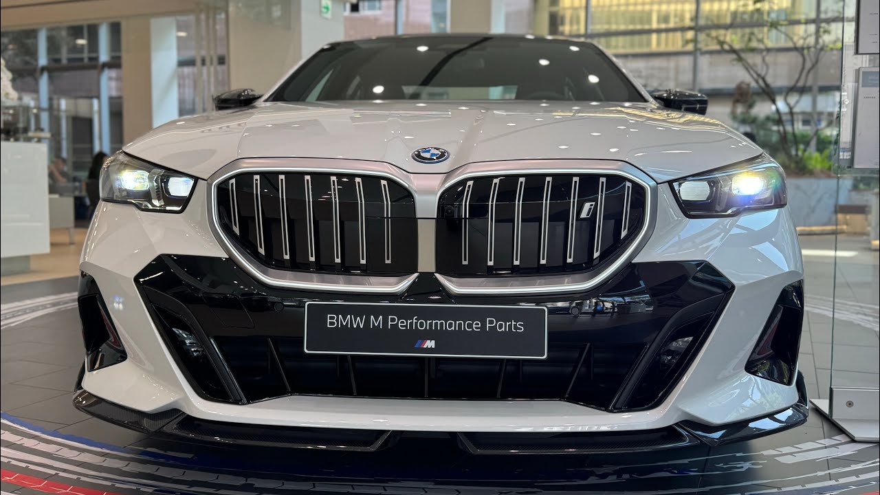 BMW G60 i5 eDrive40 M Sport+M Performance套件 - YouTube