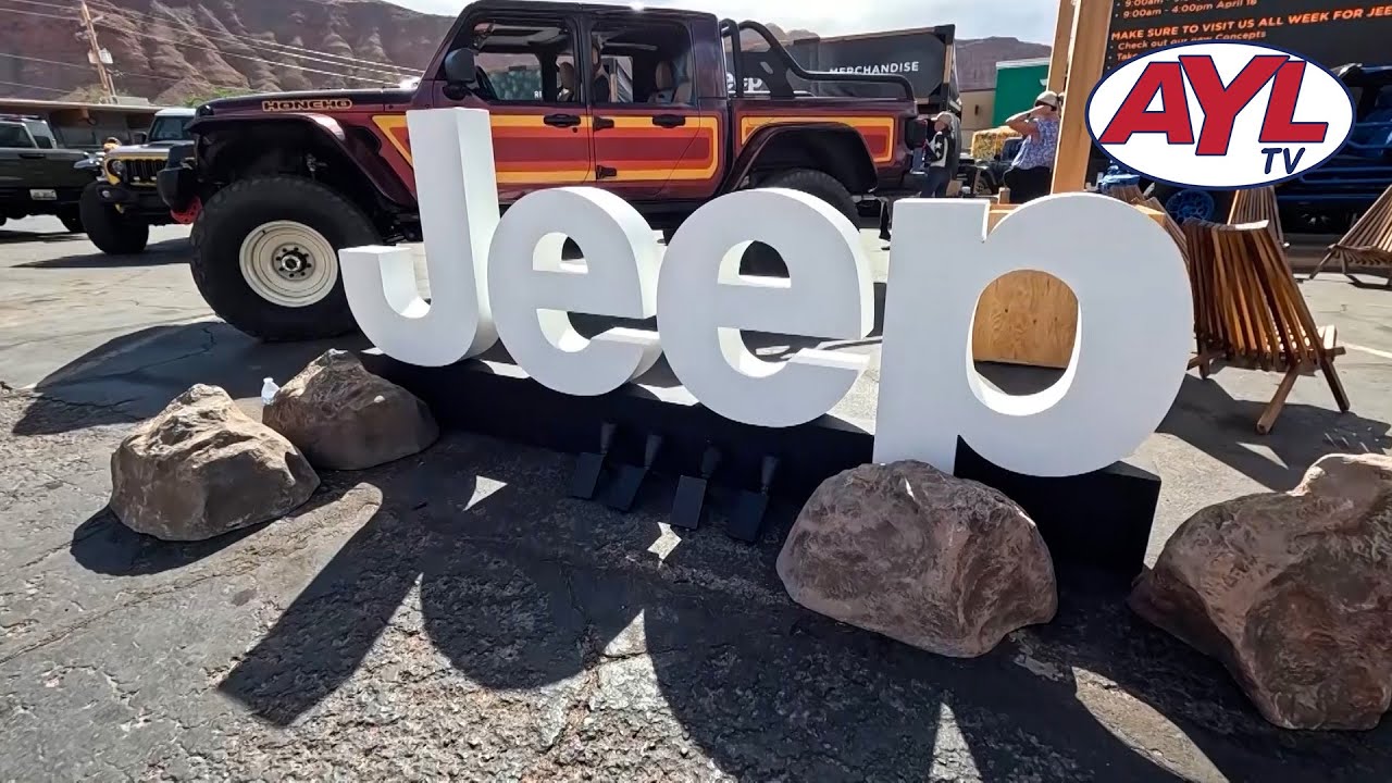 Easter Jeep Safari Jeep Display - YouTube