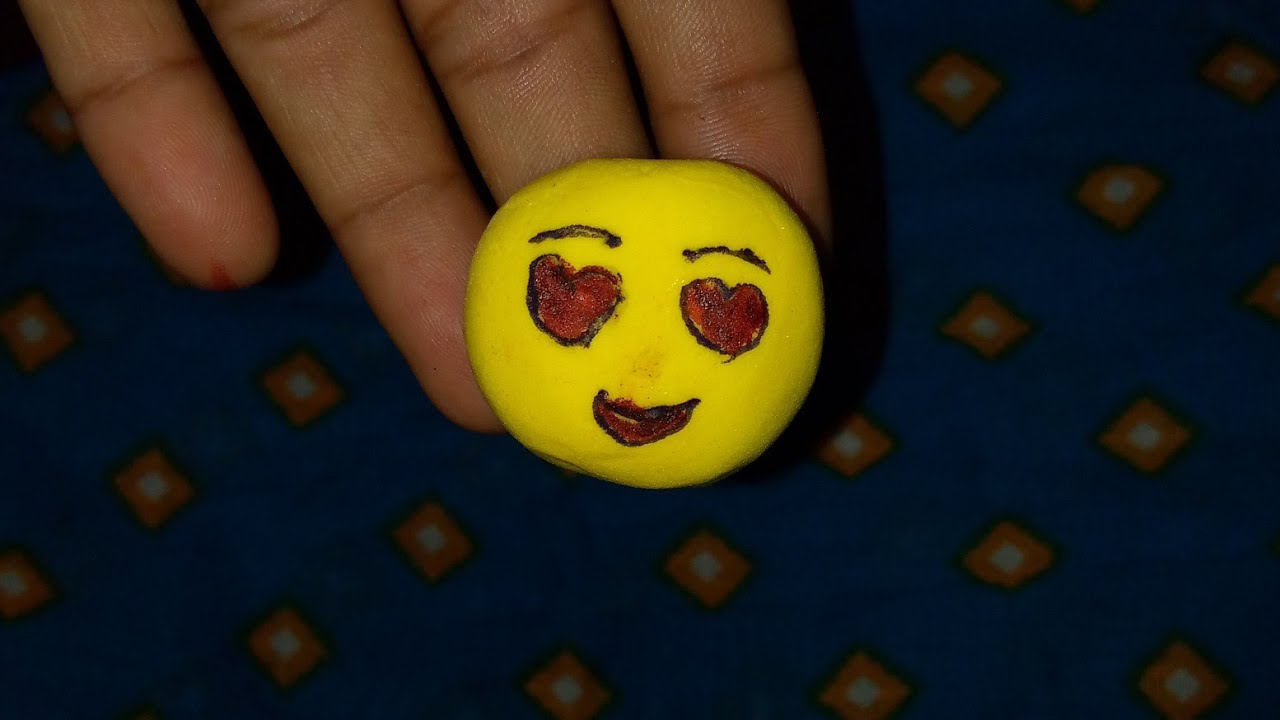How to make emoji with😍 heart eyes clay art//clay art with 😍heart eyes ...