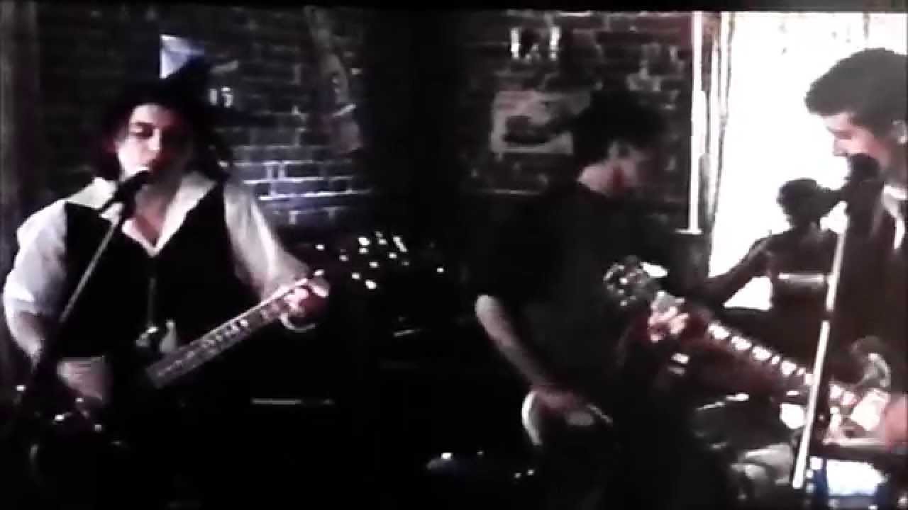 The Heroics - Friendly Local High Street Slappers - YouTube