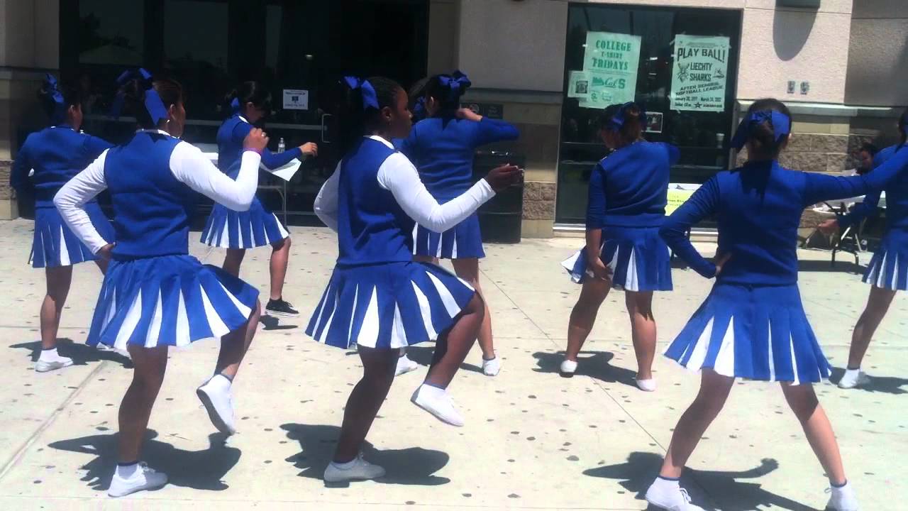 JLMS Drill/Dance Team @ Health Fair performance part 2 - YouTube