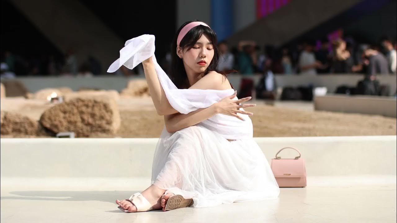 패션위크 DDP 240907 6 - YouTube