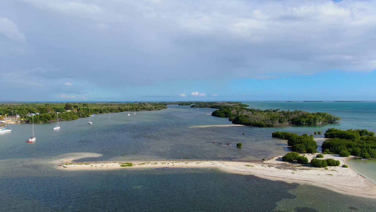 Playa La Jungla - Cayos Santa Isabel, Puerto Rico... 4K DJI Mavic Drone ...