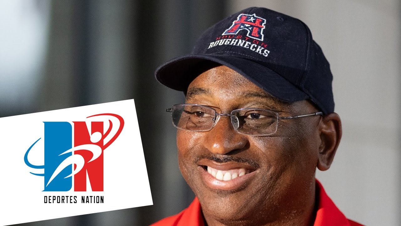 🎤 Press Conference: Houston Roughnecks Head Coach C.J. Johnson gives ...