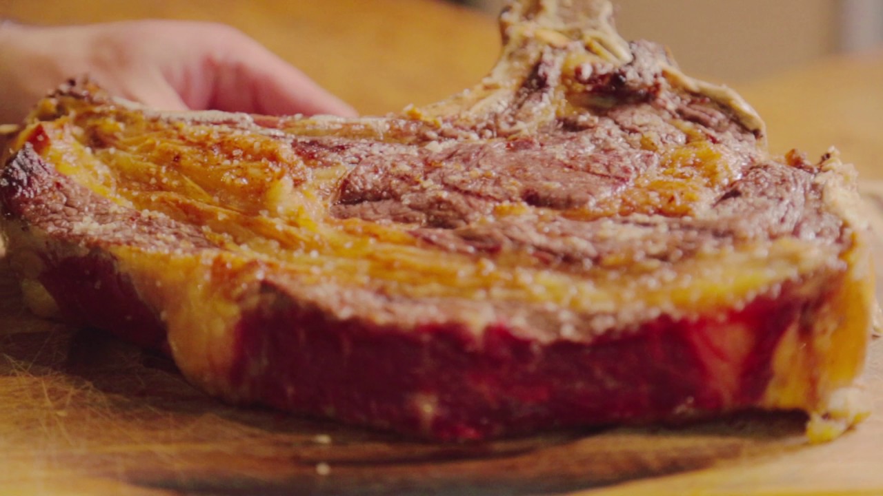 Como preparar un chuletón a la parrilla - YouTube