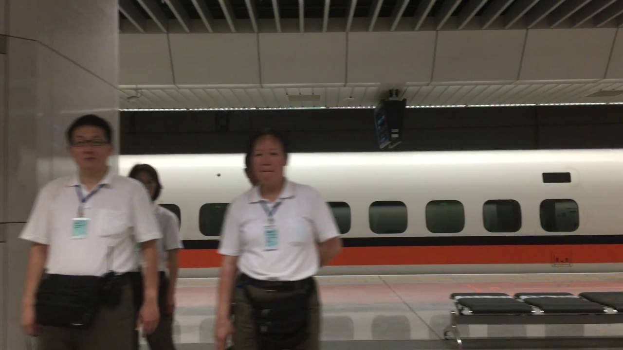 THSRC台灣高鐵 台北-南港 右側路程景 - YouTube