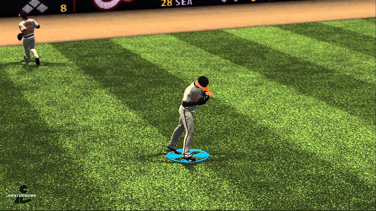 MLB 2K13: Routine Fly Ball Catch - YouTube