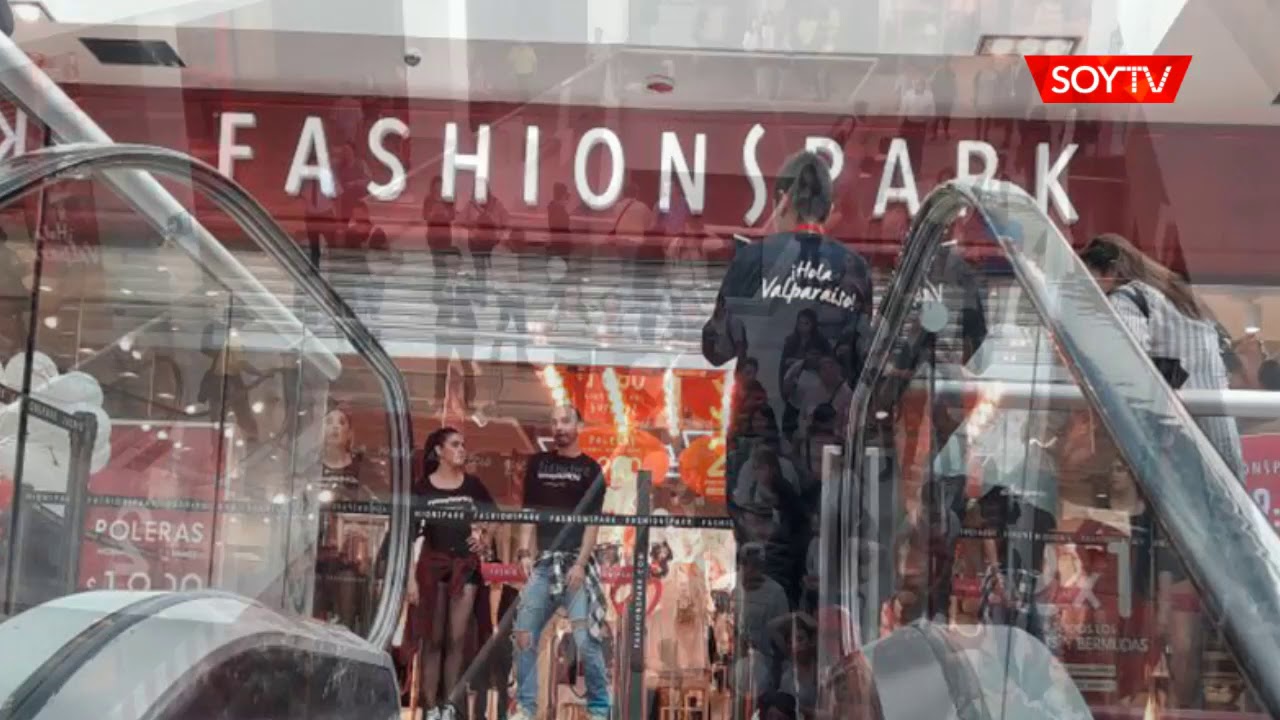 Con largas filas abrió sus puertas el Mall Paseo Ross de Valparaíso - YouTube