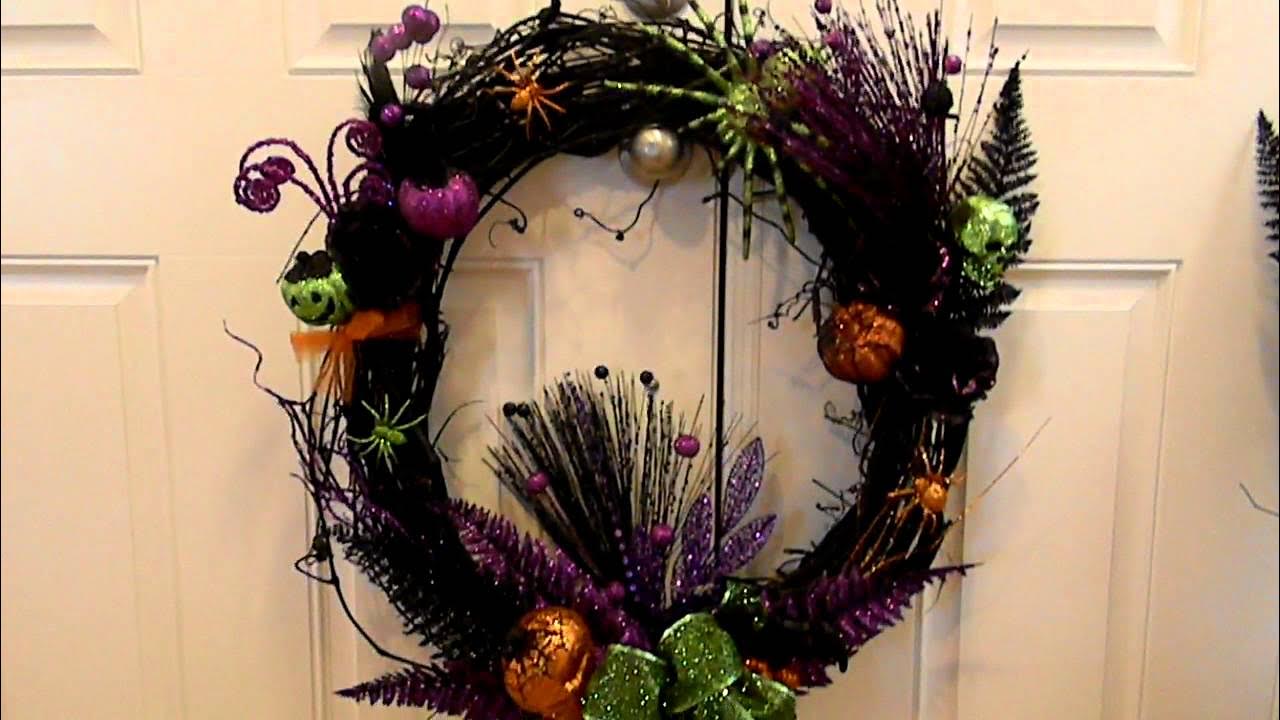 DIY Halloween Door Wreath | EASY Halloween Craft | Halloween DIY - YouTube