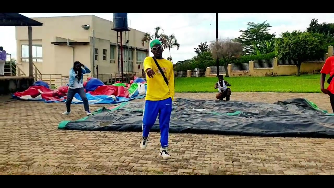 NSG Ft. Giggs - NYASH (Official Dance Video) - YouTube