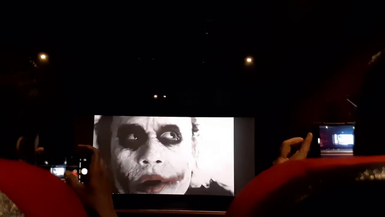Joker Con Screening Crowd Reaction - YouTube