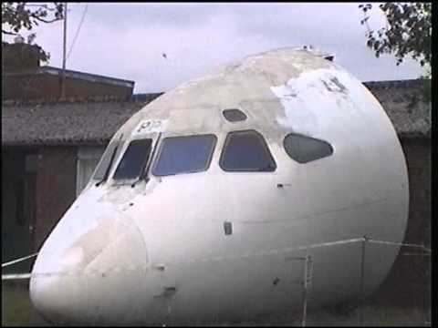 HS-121 Trident 1c G-ARPP cockpit at Solway Aviation Museum, Carlisle ...