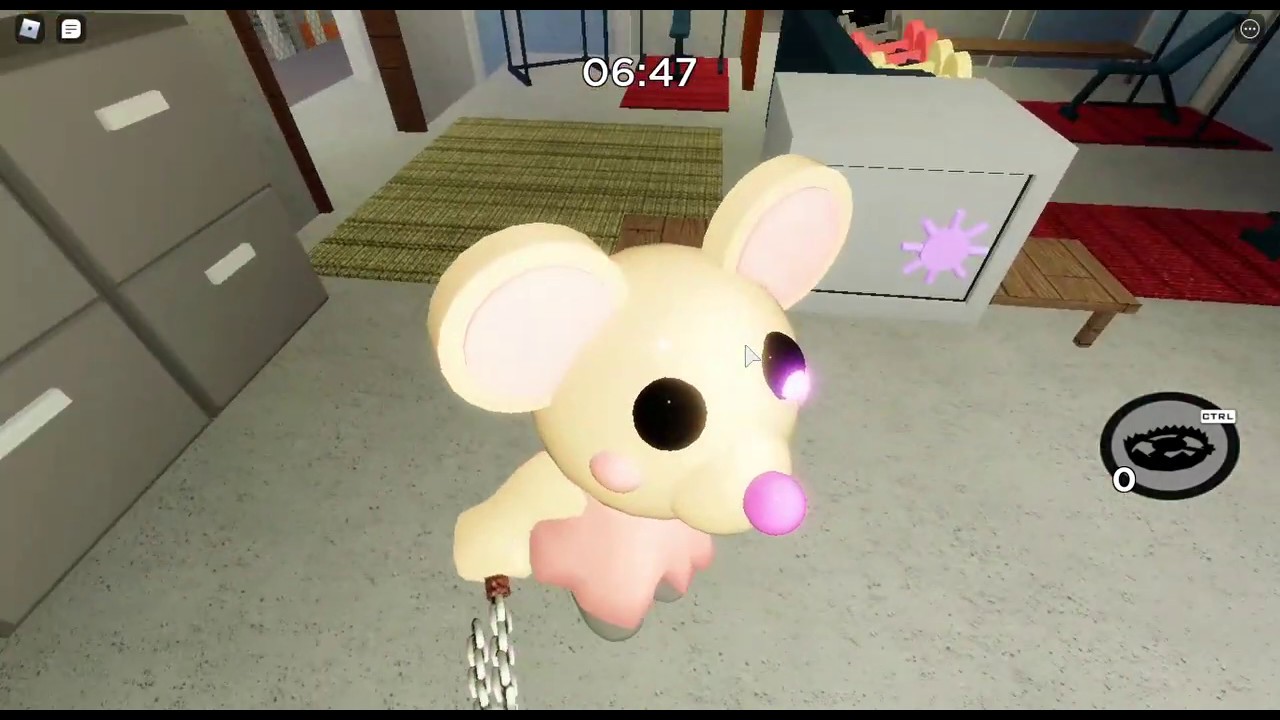 Playing as Mousy! + Playing some Piggy - YouTube