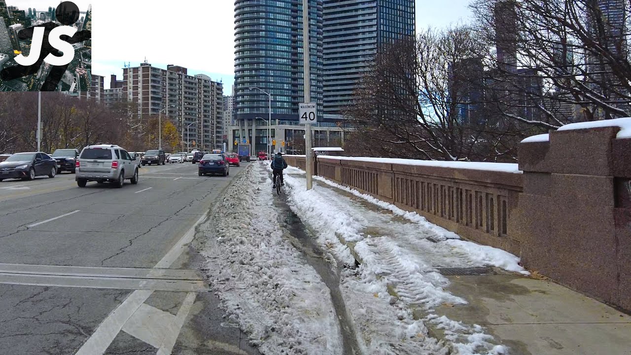 Poor Conditions in the Danforth Bike Lanes | Snowy Toronto Ride (Nov ...