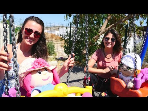 Ayşe, Sevcan, Smarta ve Lili parka gidiyorlar!