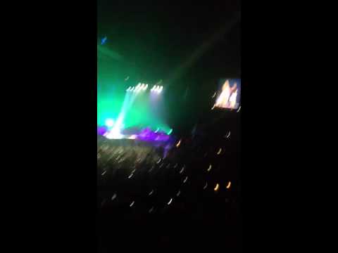 Carrie Underwood and 12 year old first kiss