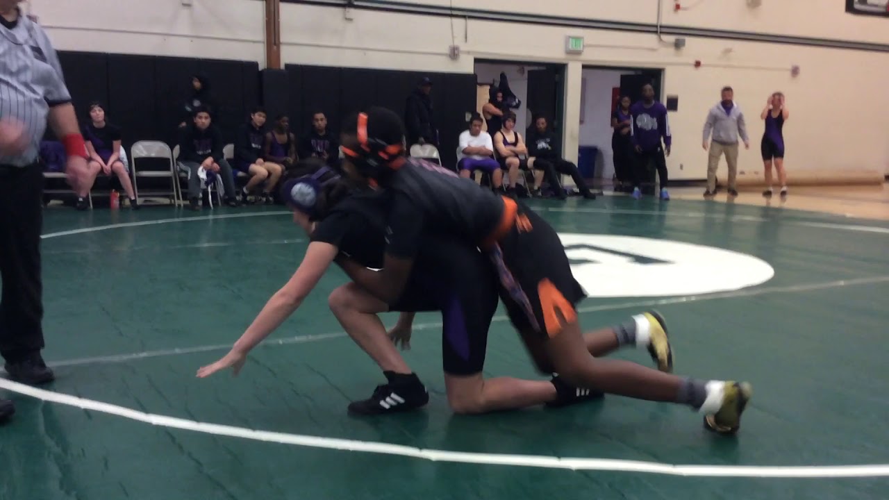 Exhibition- Guled Ismail vs Garfield - YouTube