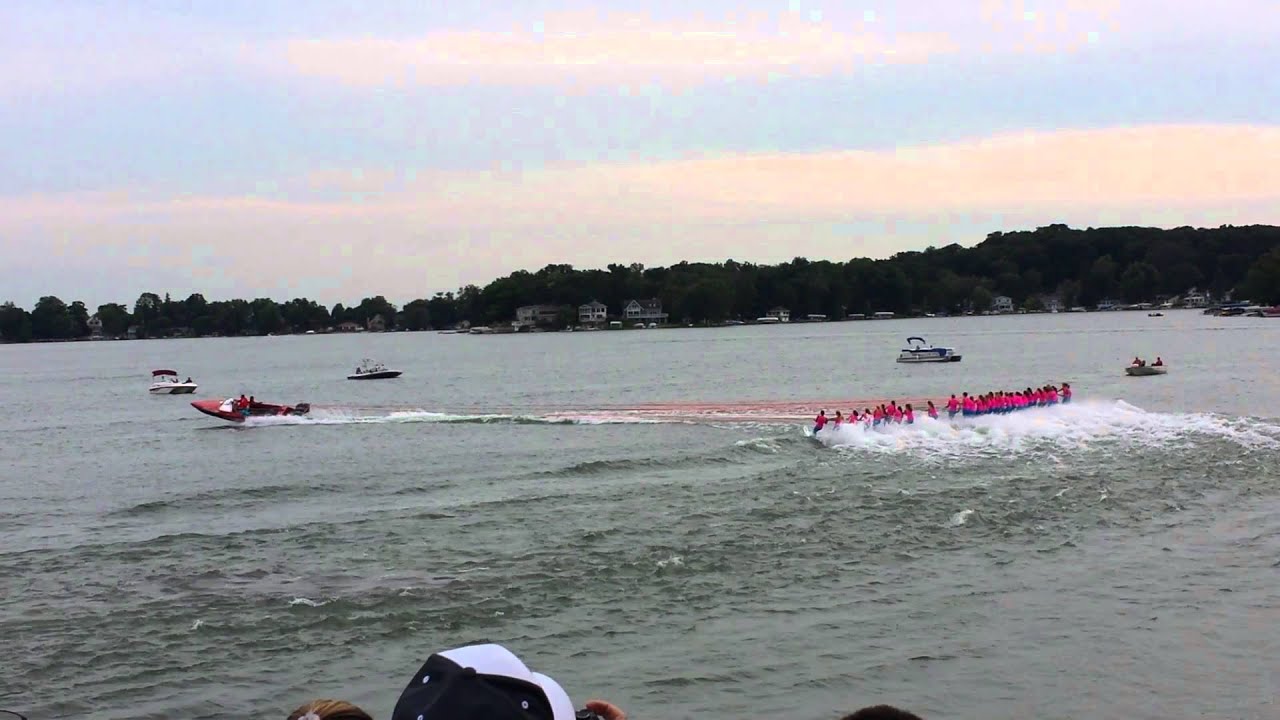 30 girl ballet line Aquanut Water Show - YouTube