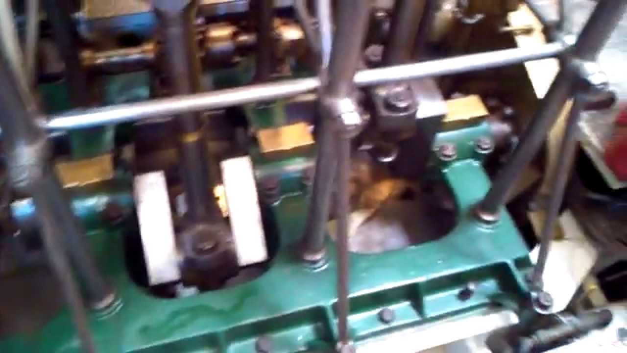 Triple Expansion Steam Engine on "M/V Cangarda" - YouTube