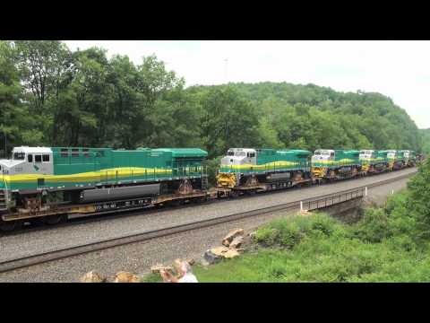 Norfolk Southern hauling export locomotives - YouTube