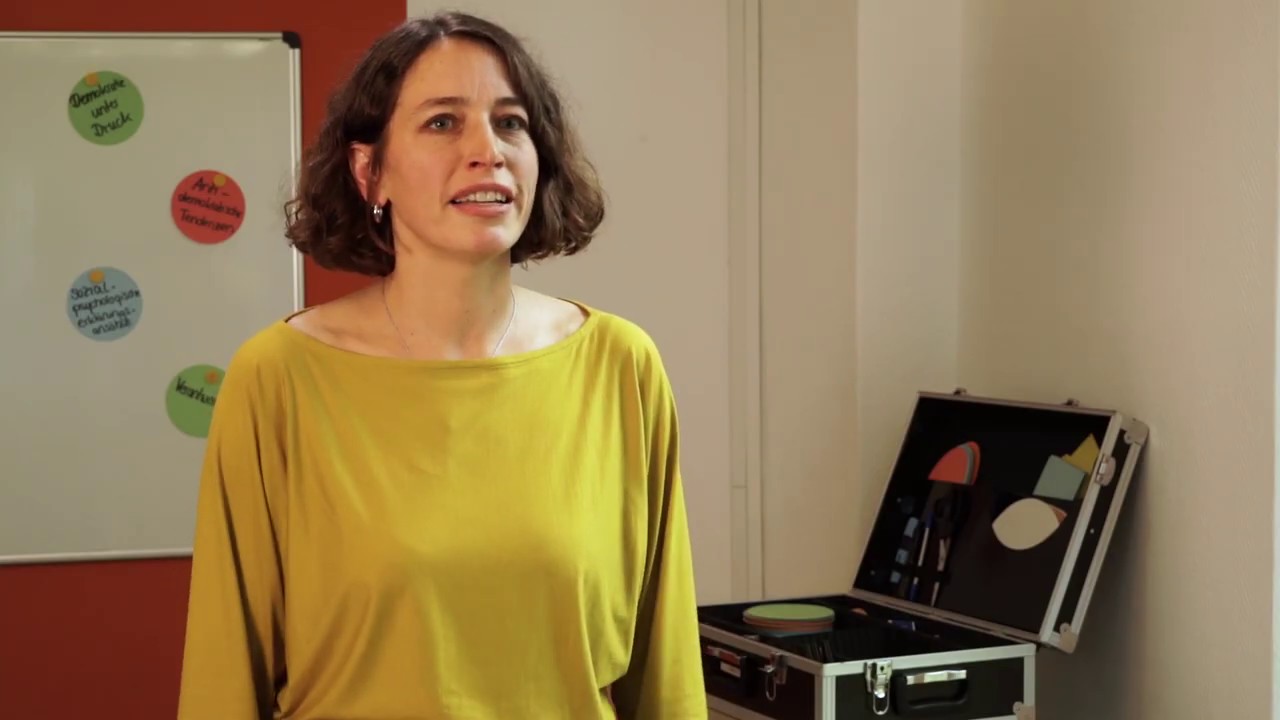 Rebecca Ruff und Dr Siglinde Hessler - YouTube