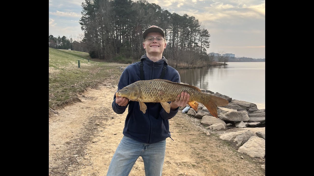 Spring Crappie/Carp fishing in Raleigh NC - YouTube