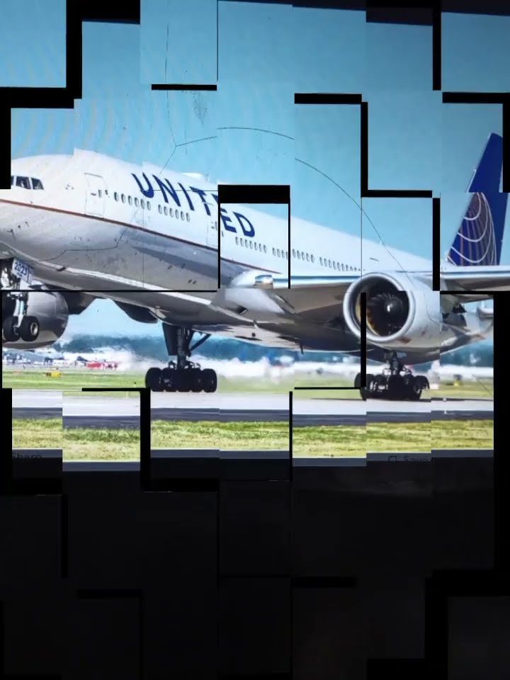 United 777 edit #airline #777 #edit #wow #united - YouTube