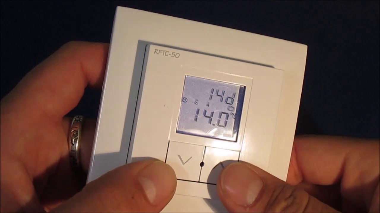 Einstellen des Holiday-Modus am RFTC-50 Thermostat - YouTube