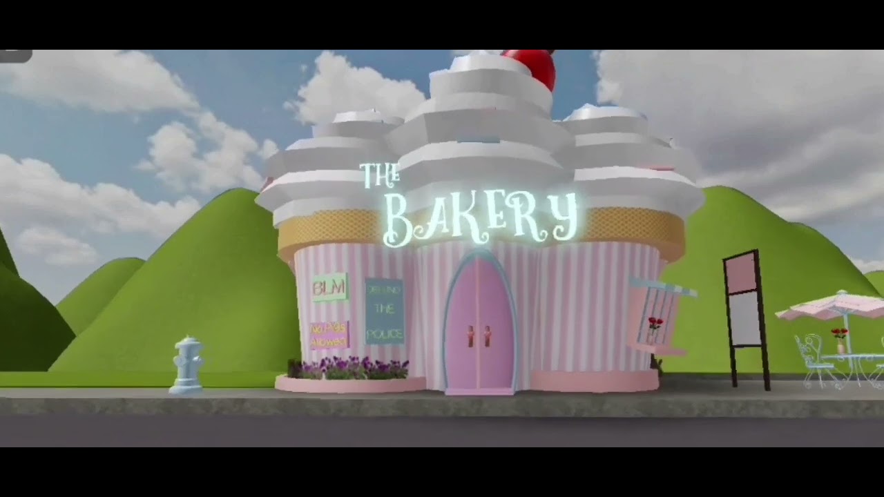 TRAILER"The bakery"Melanie Martinez - YouTube