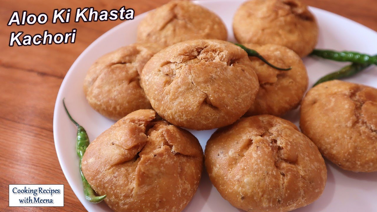 Aloo Ki Khasta Kachori - खस्ता करारी आलू की कचौरी - Potato Stuffed ...