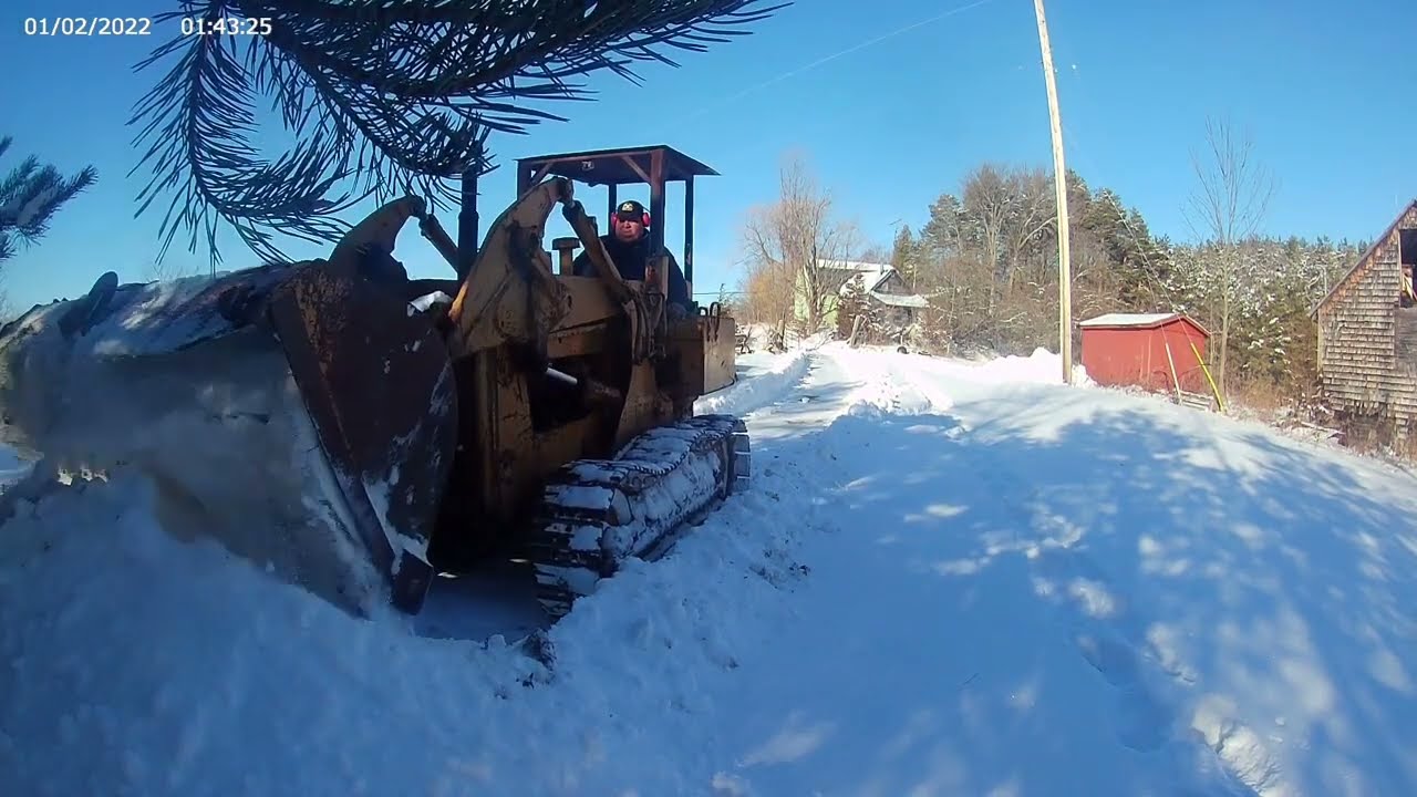 International 125 crawler plowing snow - YouTube