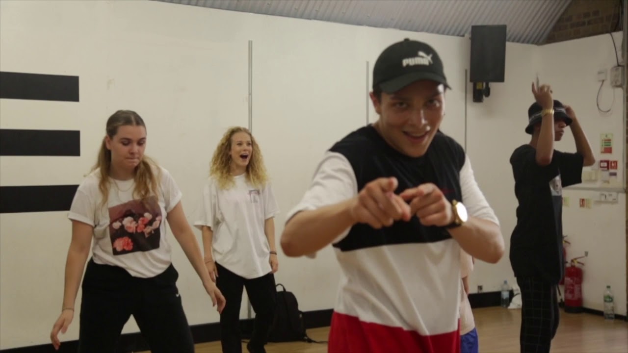 Ariana Grande -Hands On Me Sam Fleet Choreography - YouTube