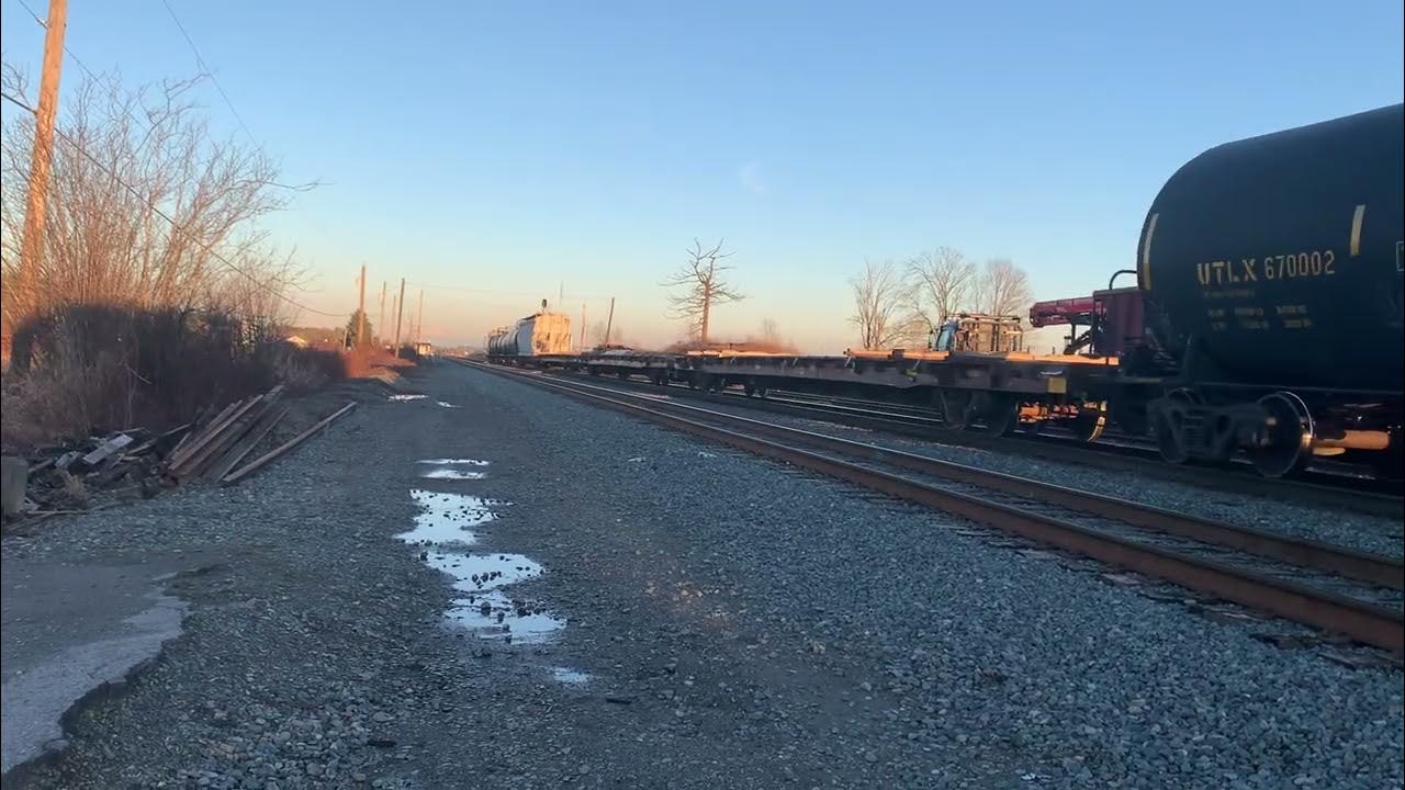 MASSIVE 6 UNIT POWER MOVE At Mud Bay w/NS Dash 9, H2 ES44 And a K3LA Honk 02/12/24 - YouTube