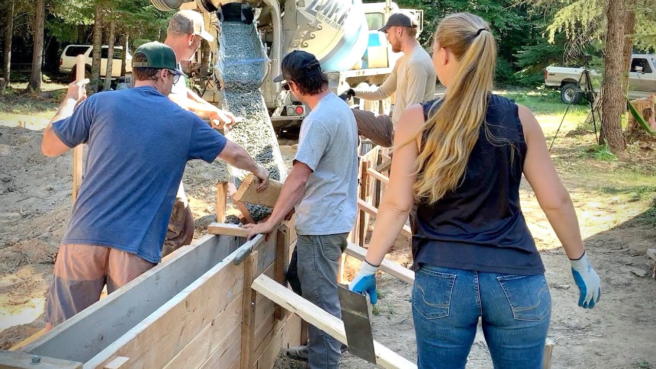 Pouring Concrete Foundation (Stem Wall) - Apartment Over Garage Build ...