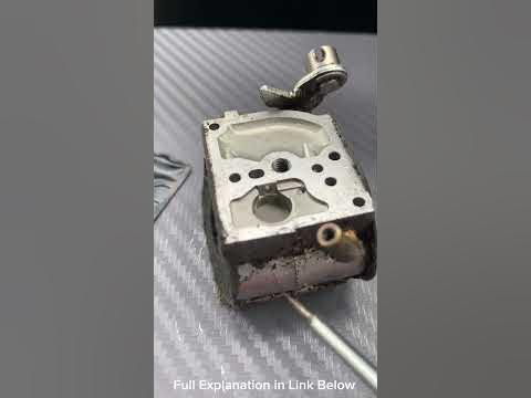 How a Two Stroke Carburetor Works - YouTube