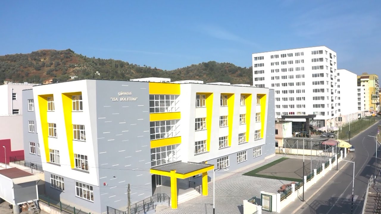 Manastirliu inspektime në shkolla: Vijojmë investimet në laboratorët ...
