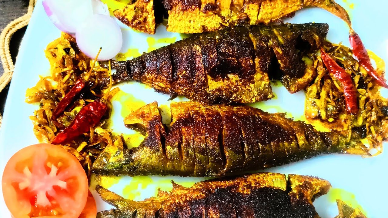 আস্ত ইলিশ মাছের ফিস ফ্রাই / Whole Hilsha Fish Fry / Bhaja Ilish Recipe ...