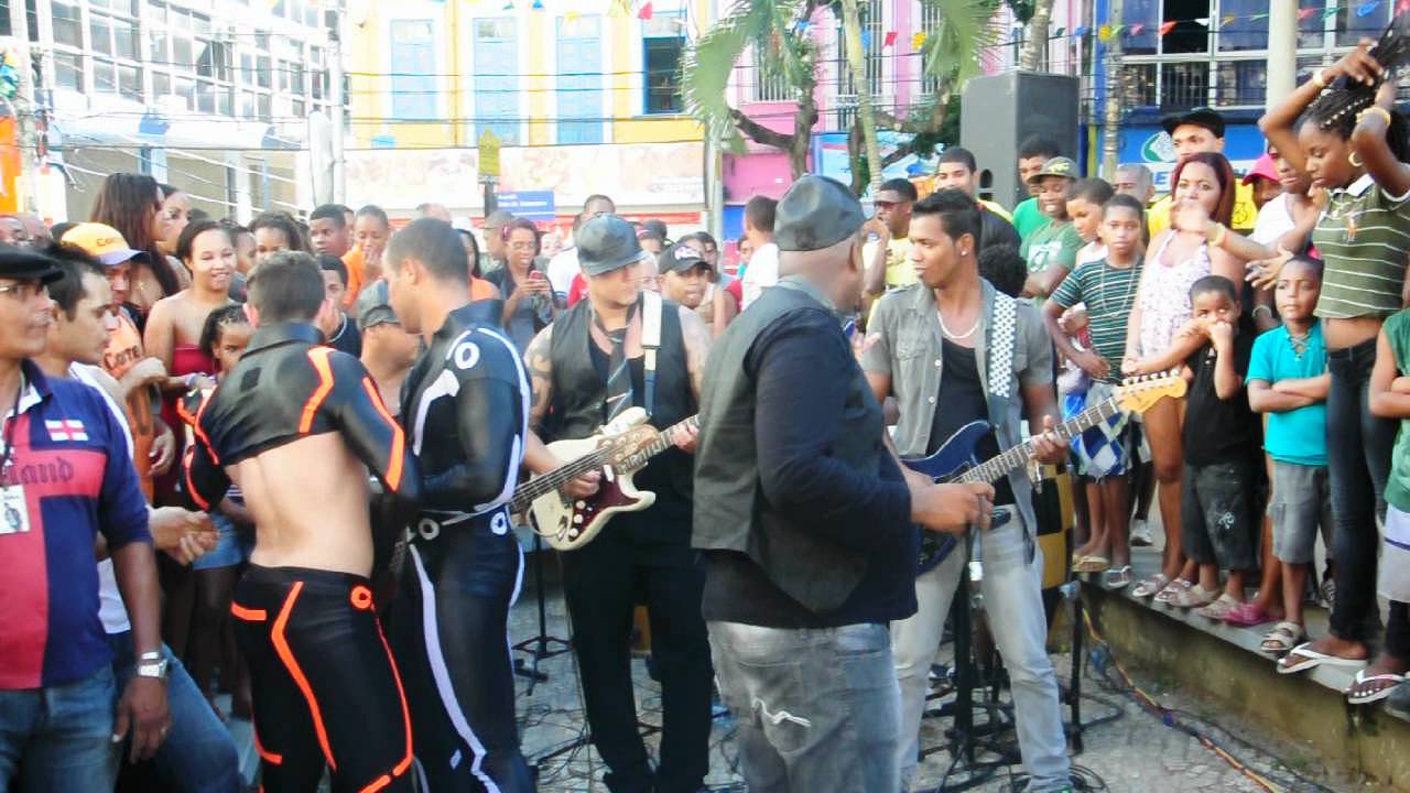 banda É Xeke bastidores do Universo axé - YouTube