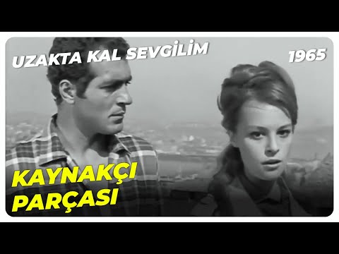 Beni Cebimdeki Delikle Sevecek Bir Kız | Uzakta Kal Sevgilim 1965 | Hülya Koçyiğit Fikret Hakan