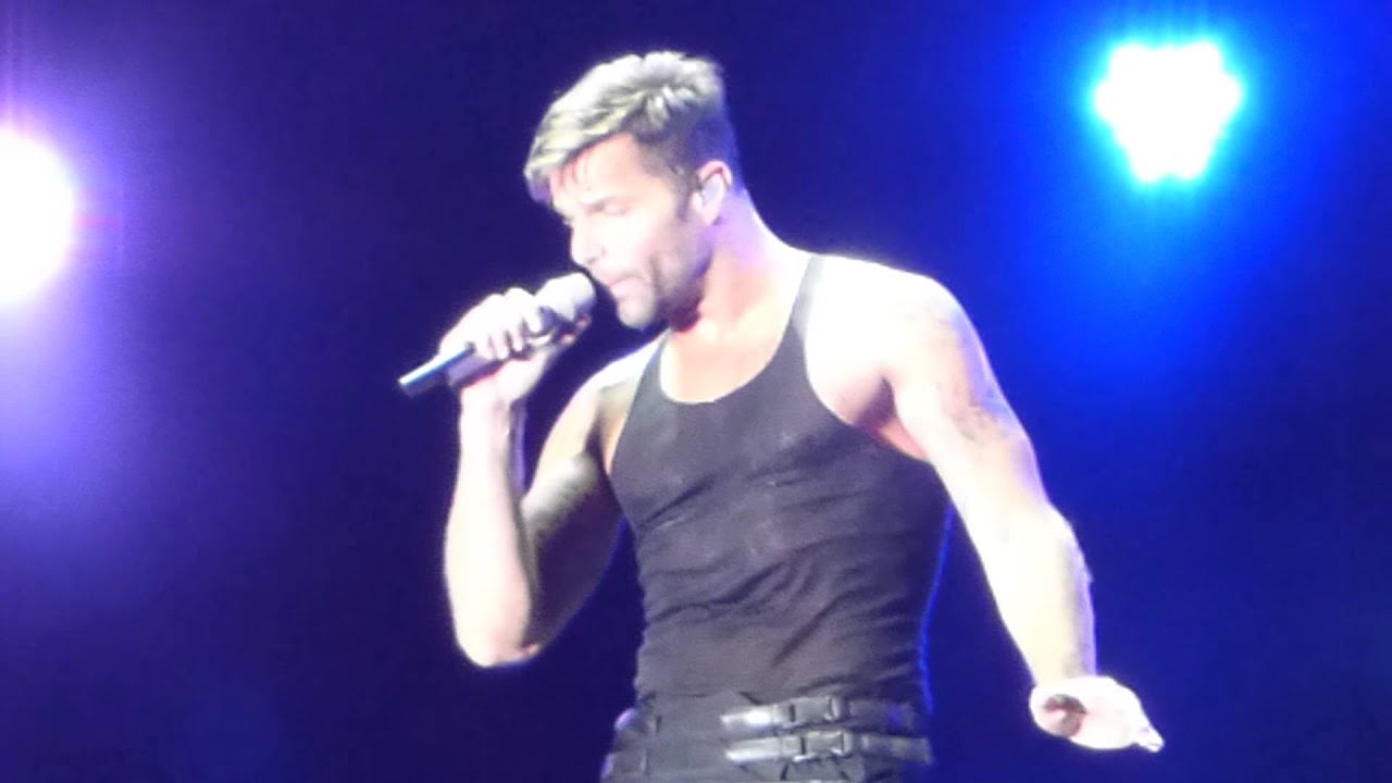 Ricky Martin 2016 03 11 Buenos Aires 223157 - YouTube