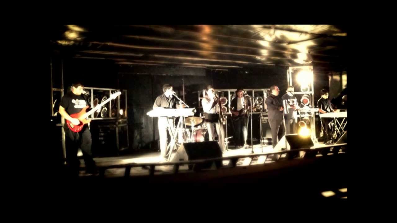 Joe Vic Reyna El Mero Cumbianbero - YouTube