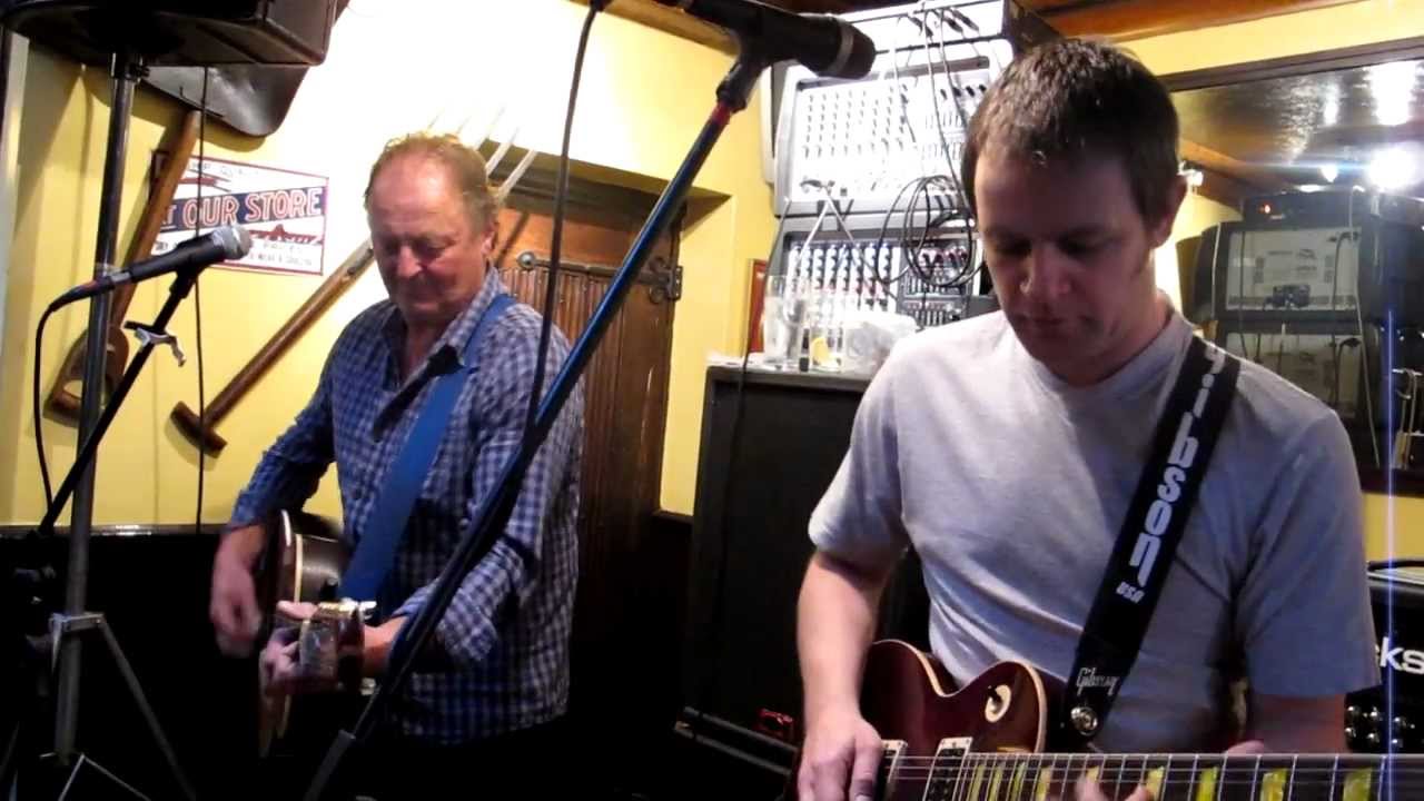 Willie Austen and Paul Stenton - YouTube