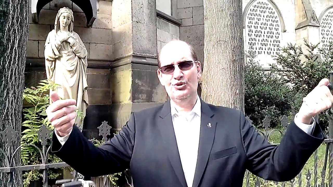 Shroud of Turin is Real - Expert Michael Hesemann - YouTube